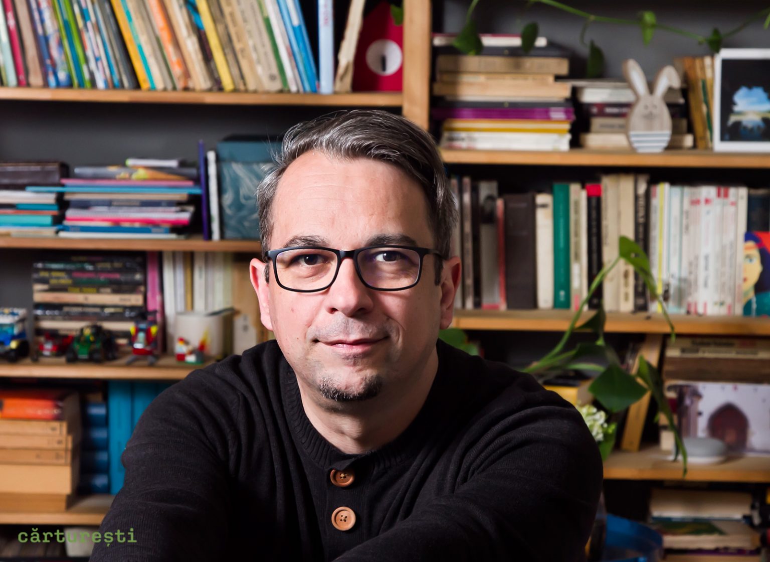 Bibliotecă de scriitor – Alex Moldovan: „Devenisem atât de lacom de ...